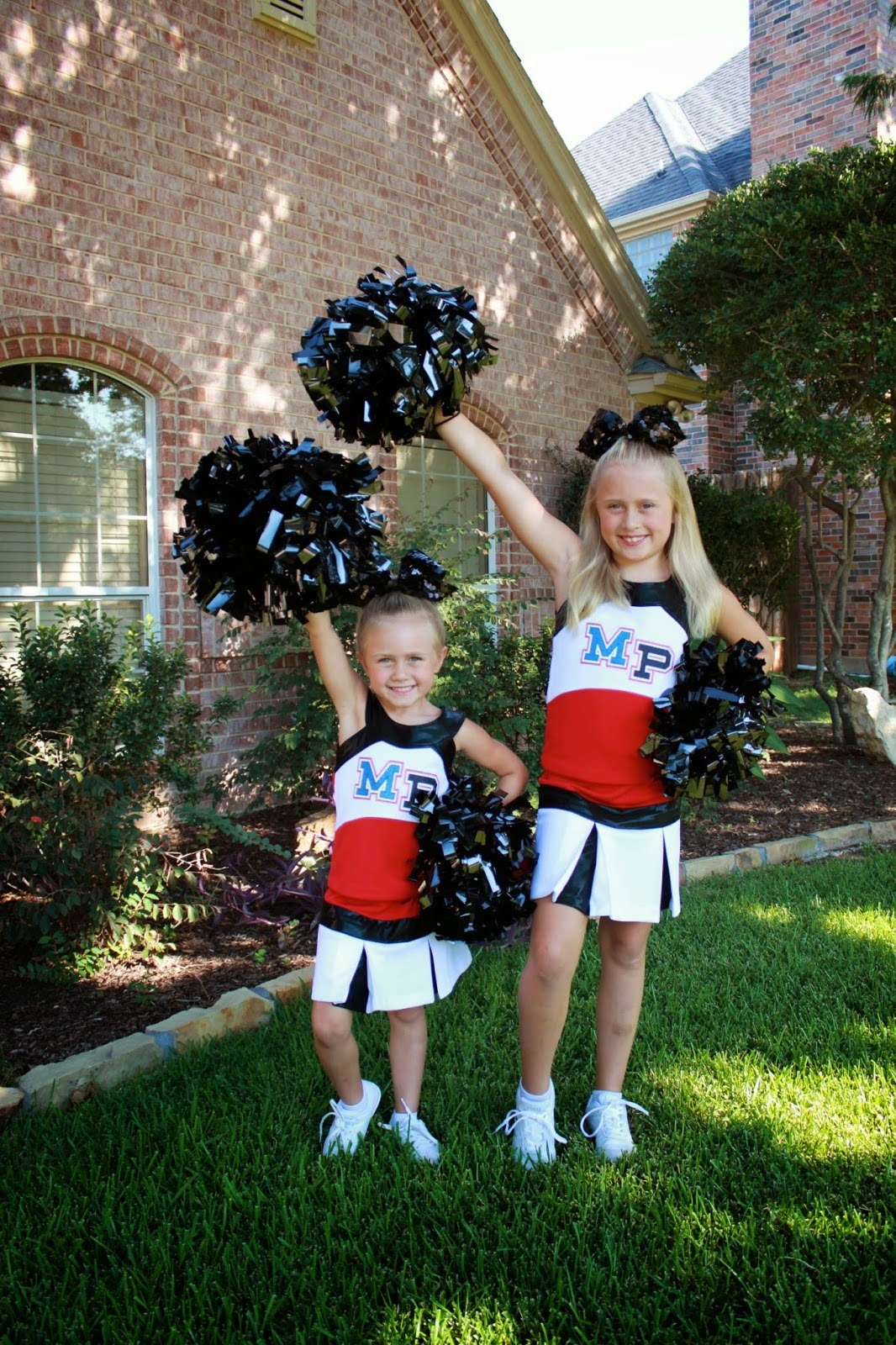 Crafty Texas Girls: Mustang Panther Cheer