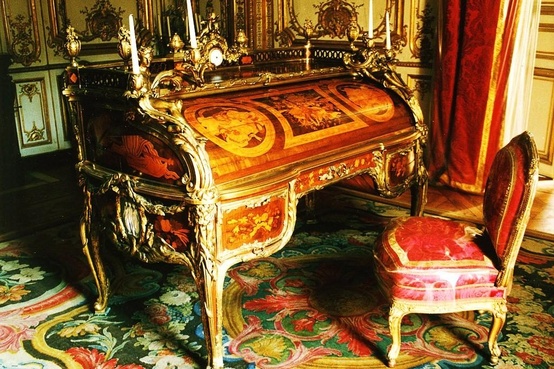 Eye For Design: French Marquetry......Beautiful To Decorate With