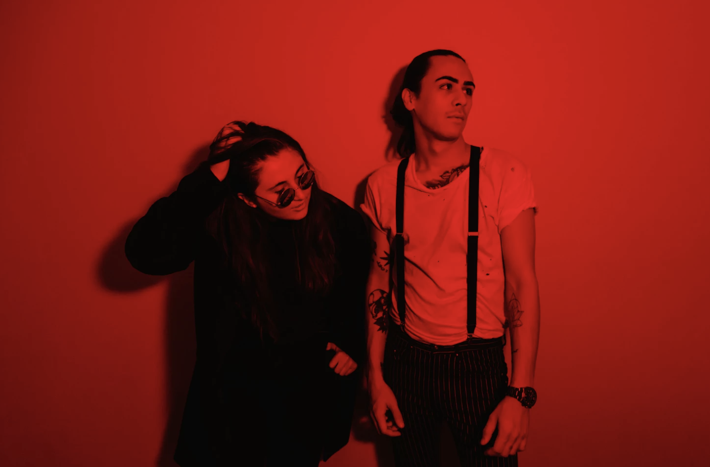 LIE LOW - Releases Incredible Debut Single "Manic"