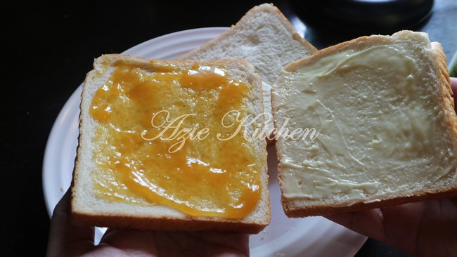 Roti Mentega Kaya Telur Yang Sangat Mudah dan Sedap - Azie Kitchen