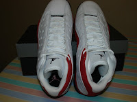 ric on the go: White and Red 13s