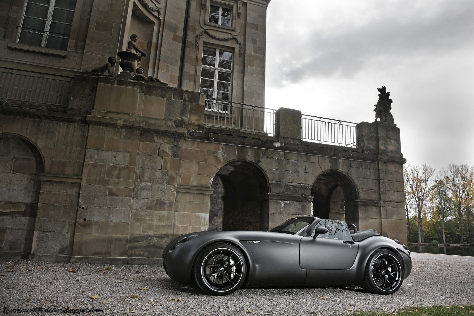 600HP Weismann Roadster MF5 V10 Black Bat by SchwabenFolia | Sport Cars