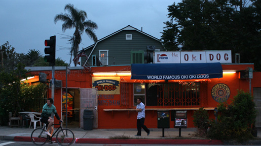 The 99 Cent Chef: Oki-Dog Cheap$kate Dining Review - VIDEO