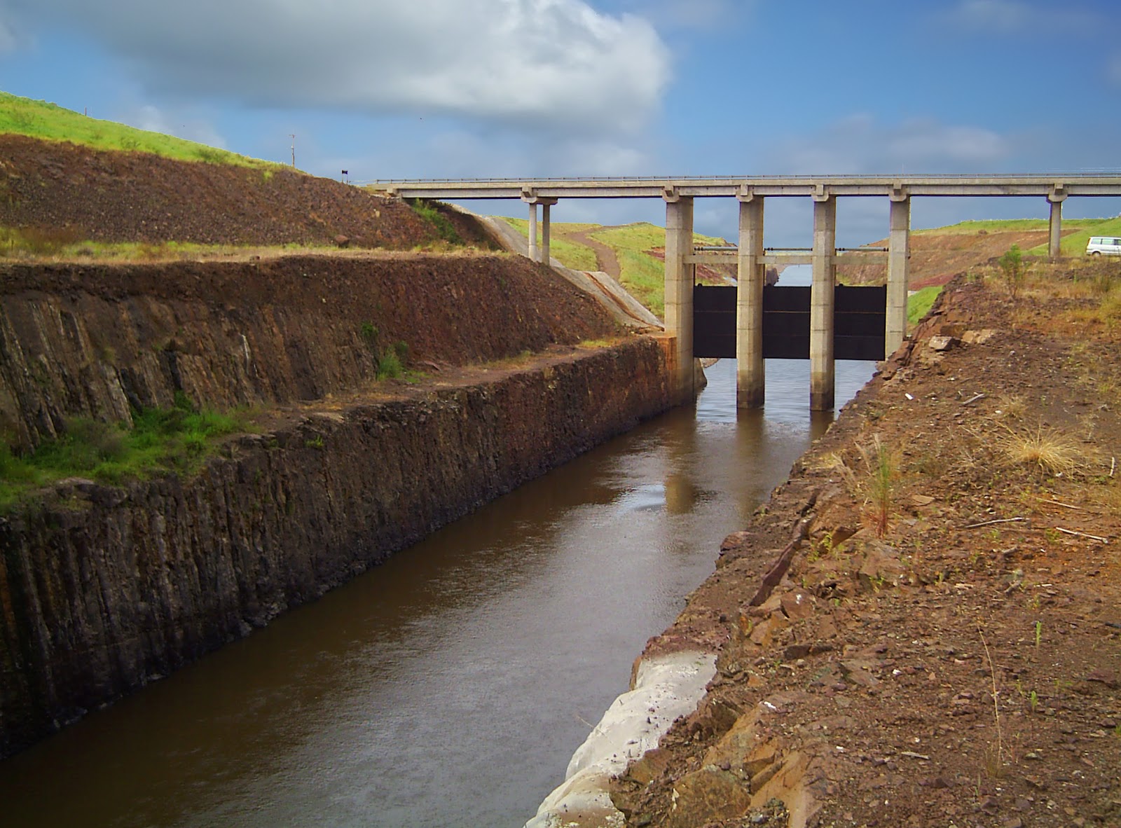 Harald Viking: OBRAS HIDRAULICAS Y ACUEDUCTOS MAYAS