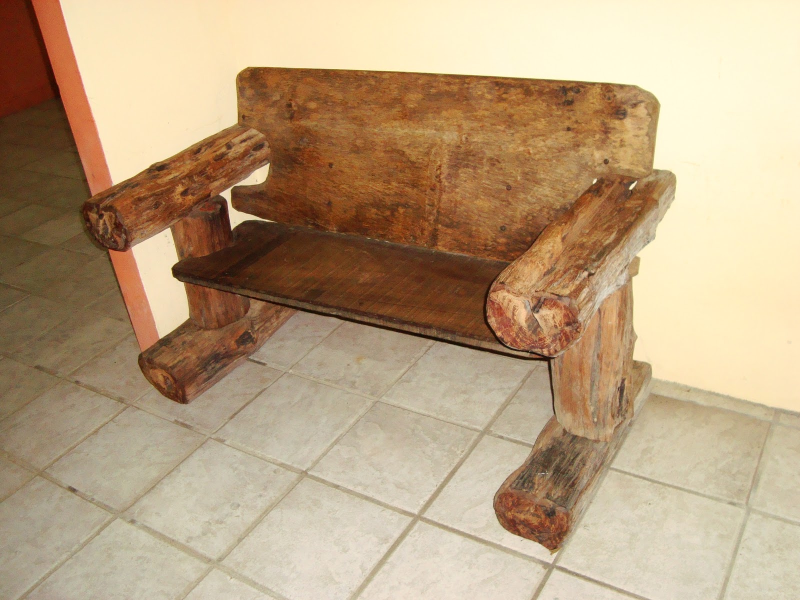 Korte WoodWorker: BANCO RÚSTICO