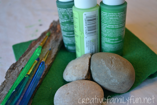 Classic Crafts ~ Painted Rock Turtles - Creative Family Fun