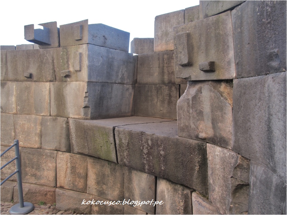 IGLESIA Y CONVENTO DE SANTO DOMINGO Y EL QORIKANCHA DEL CUSCO: El altar ...