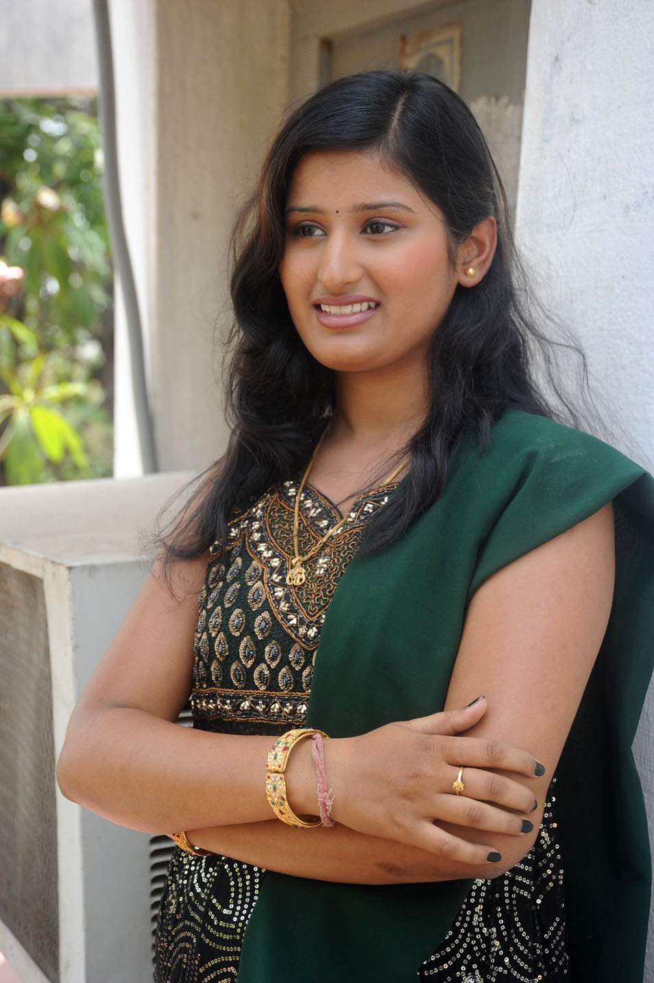 telugu cinema wallpapers: Actress Bharathi Stills Gallery