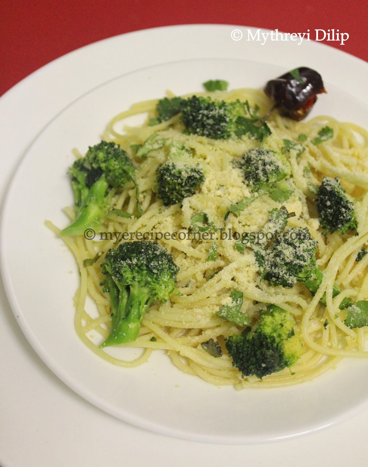 Mye's Kitchen: Broccoli Parmesan Pasta