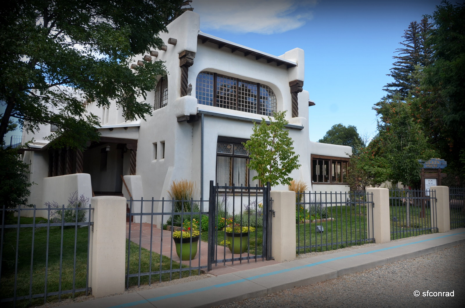 PUPPY PATHS - RVing Full-Time: Taos Art Museum at Fechin House