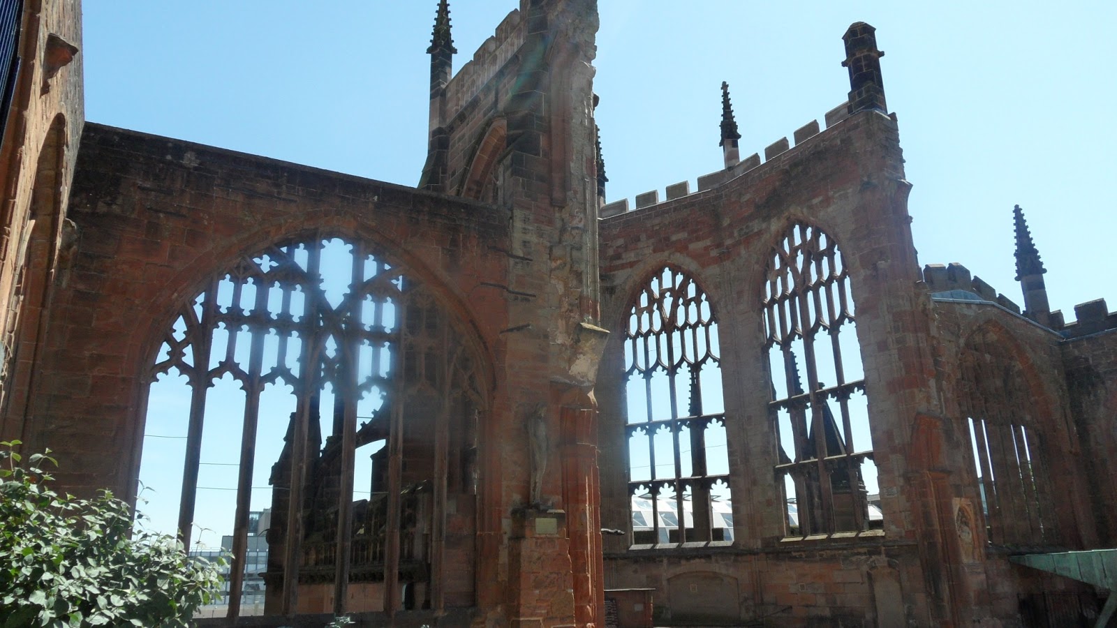 Ken and Jan visit Great Britain: Day 12- Coventry, Castles, and Cotswolds