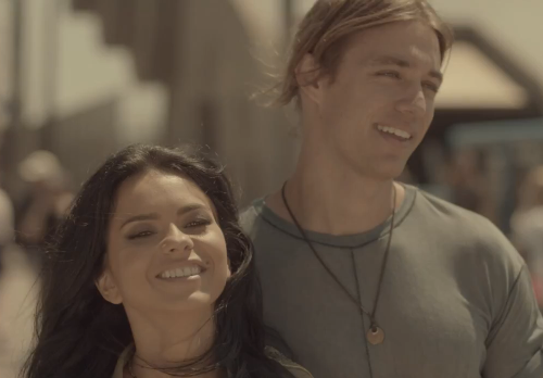Video Premiere Inna Crazy Sexy Wild