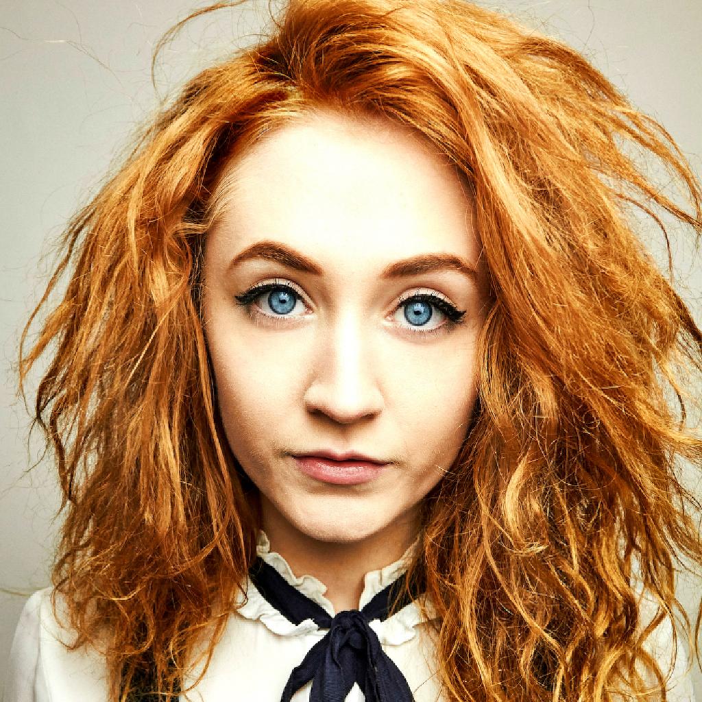 View from the Stalls: Gig Review/Interview with Janet Devlin