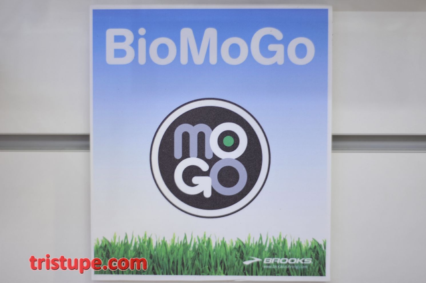 Brooks Frunners: BioMoGo Is To Go Green! ~ TRISTUPE.COM
