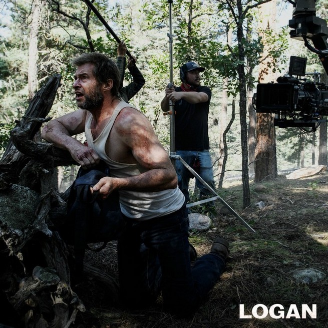 Confira série de fotos liberadas dos bastidores de Logan ~ Universo ...