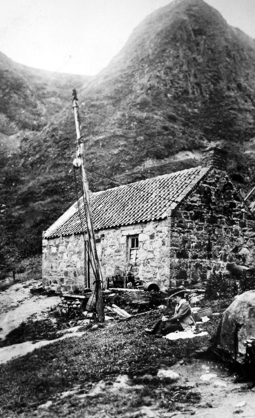 Tour Scotland: Old Photograph Salmon Fishermen's Cottage Longhaven ...