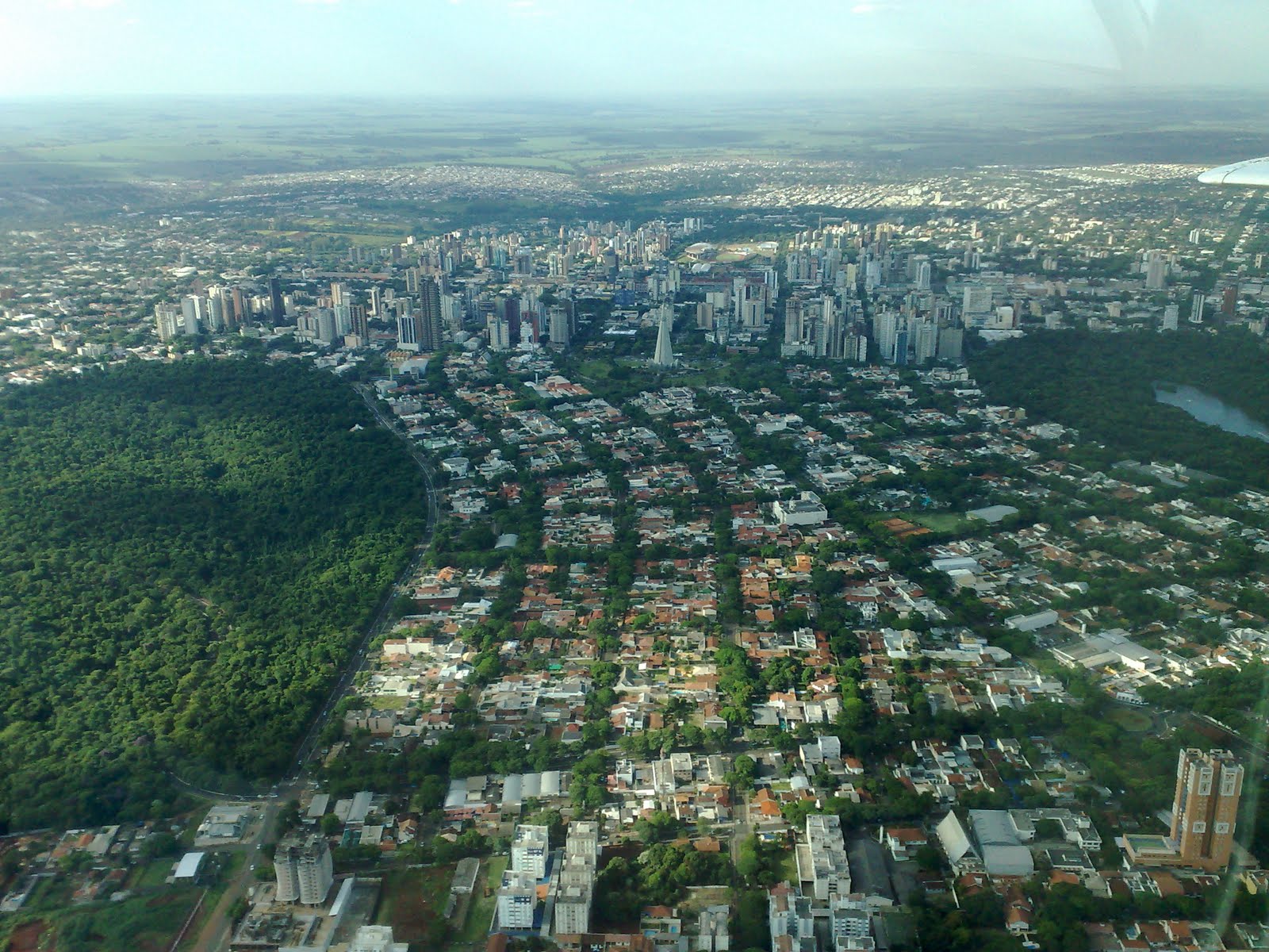 Aeroporto de Maringá: Vista aérea de Maringá.