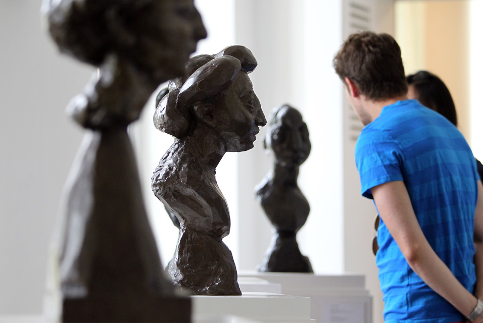 pinkpagodastudio: Henri Matisse Sculpture