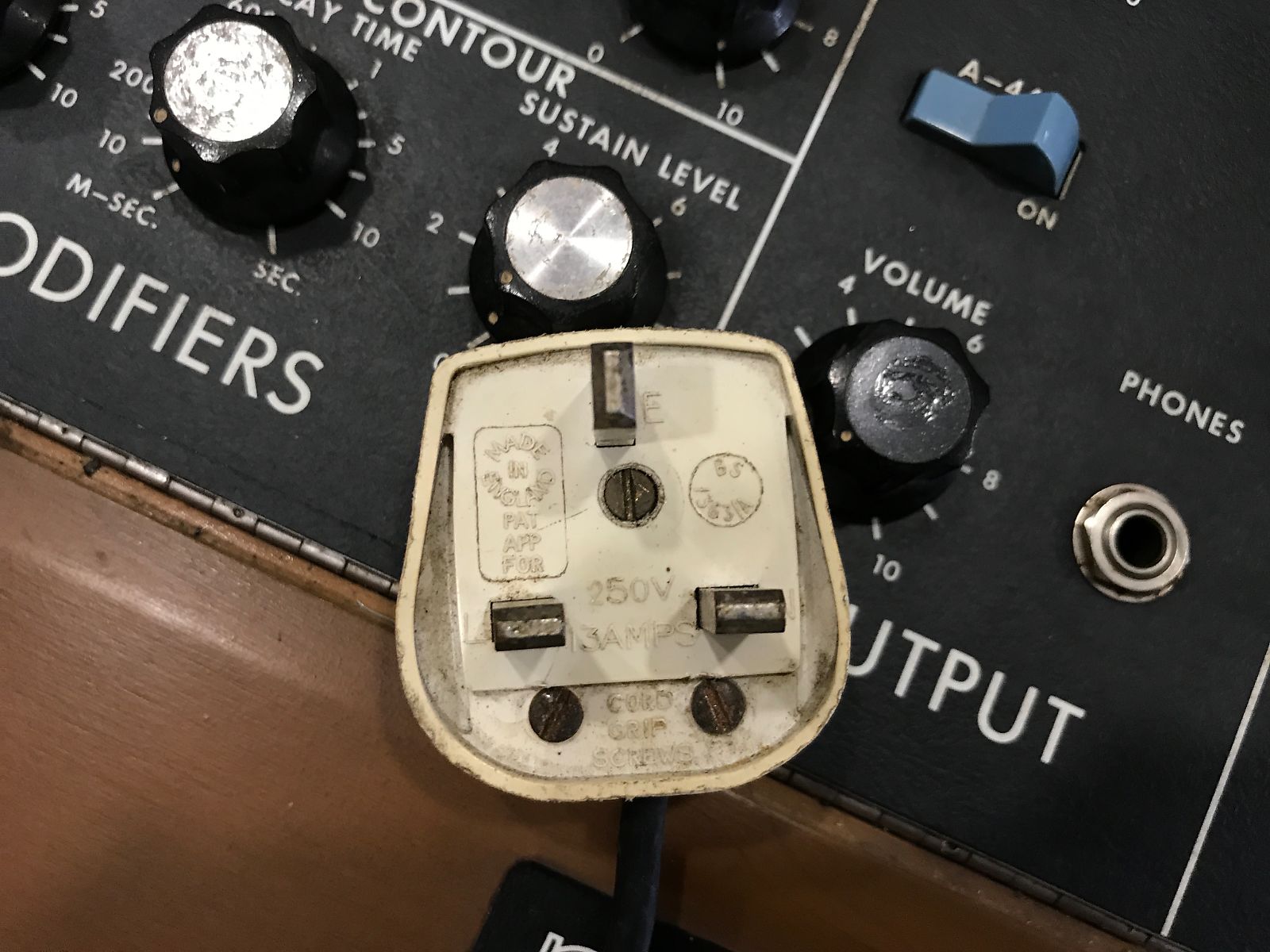 MATRIXSYNTH: Moog MiniMoog Model D 1972 SN 7767