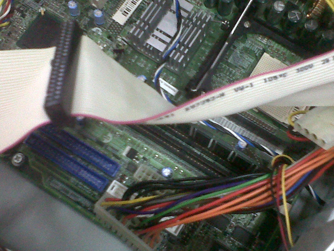 Mengenal Bagian Input-Output & Control Bus pada CPU ~ Tundhu Blog