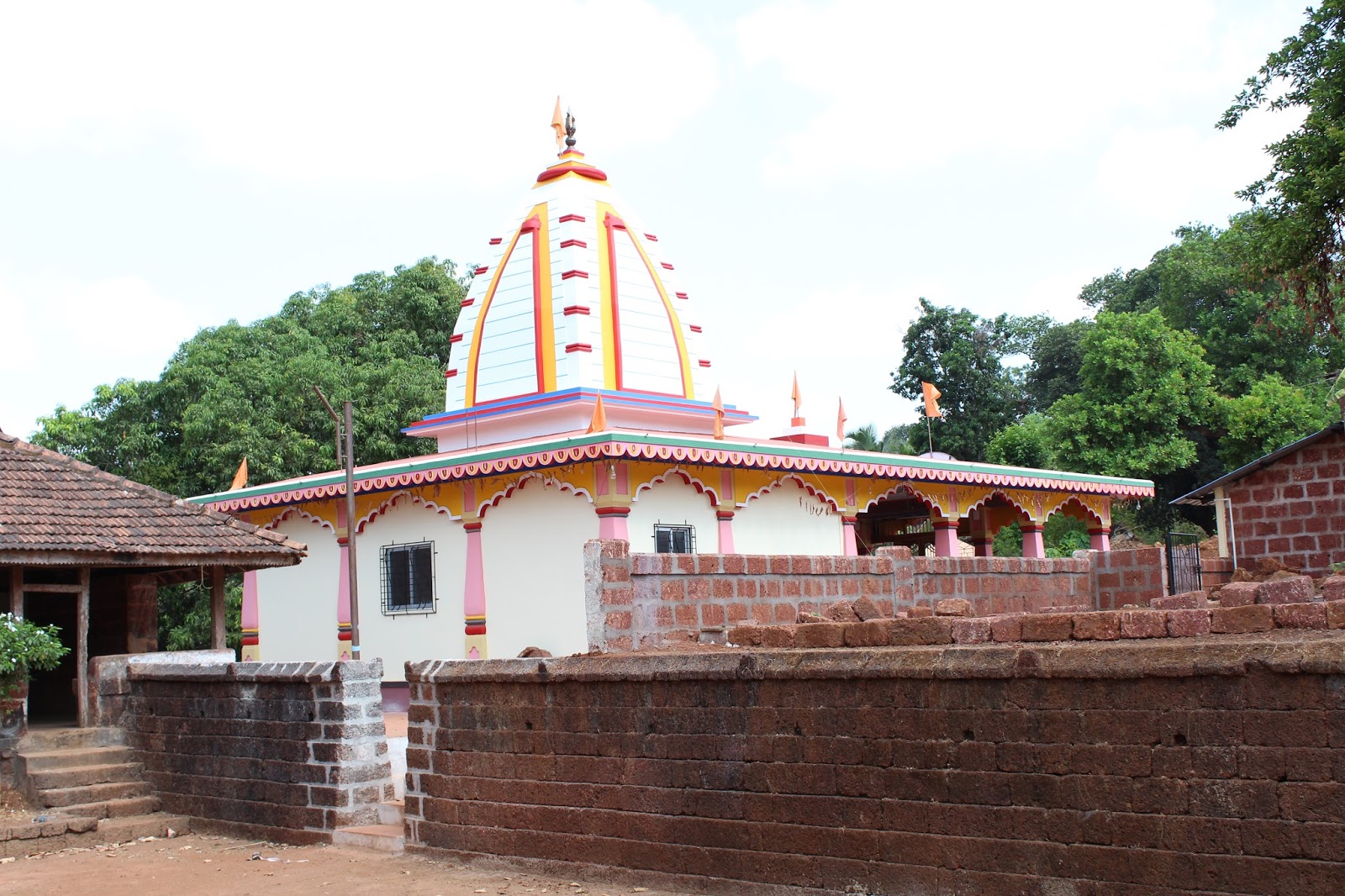 Konkan : God lives here...: ...Temples In Konkan : God Lives Here...