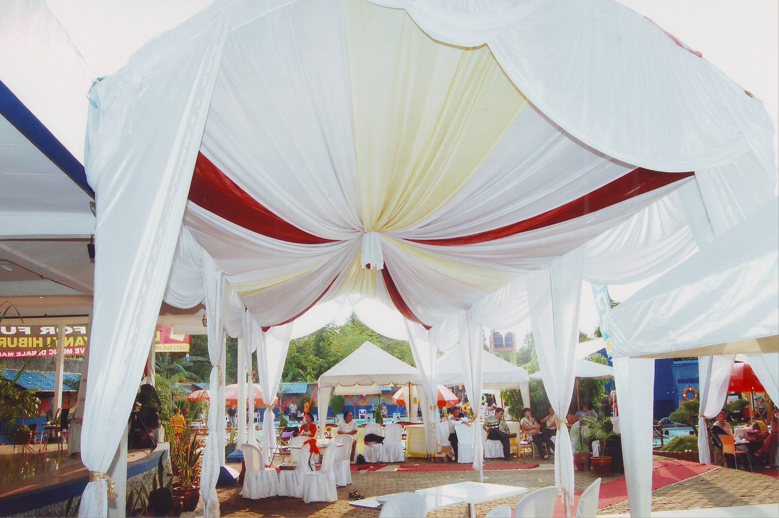 A to Z TENDA PESTA: TENDA SERUT