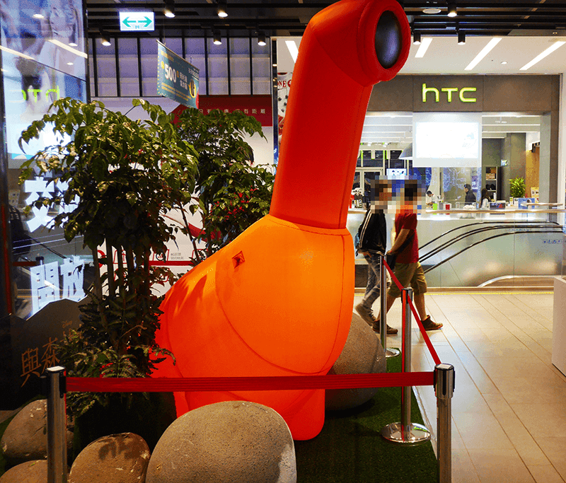 【島田純のMobile×Travel】第68回：アナログアプローチでアクションカムが小恐竜に！ HTC「RE Diplo」を購入 | GAPSIS