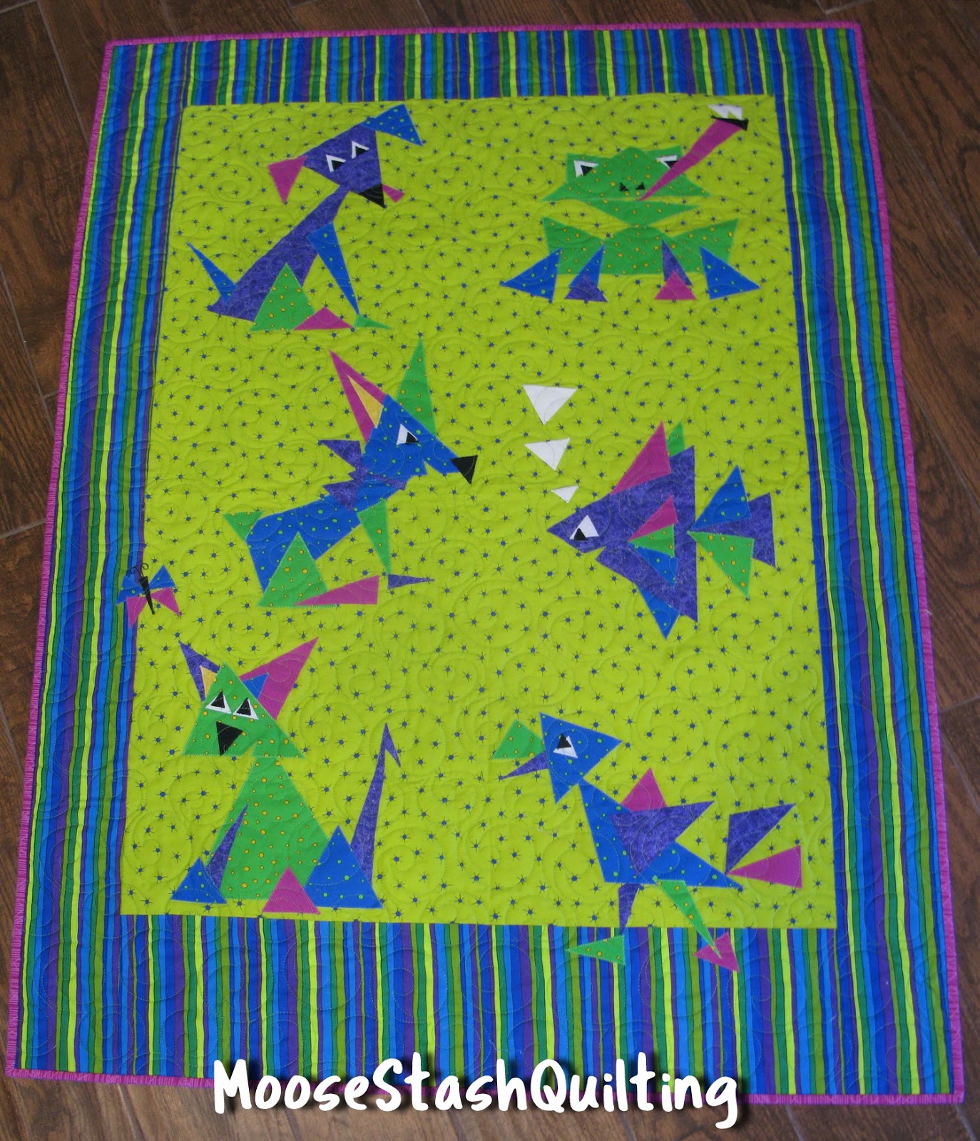 MooseStash Quilting: Triangle Friends