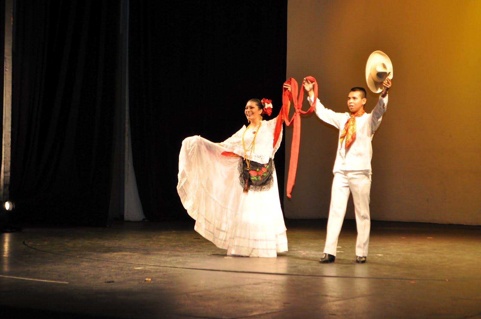 Adventures By Aaron: Ballet Folklórico