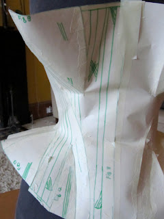 peeriegal: Paper corset