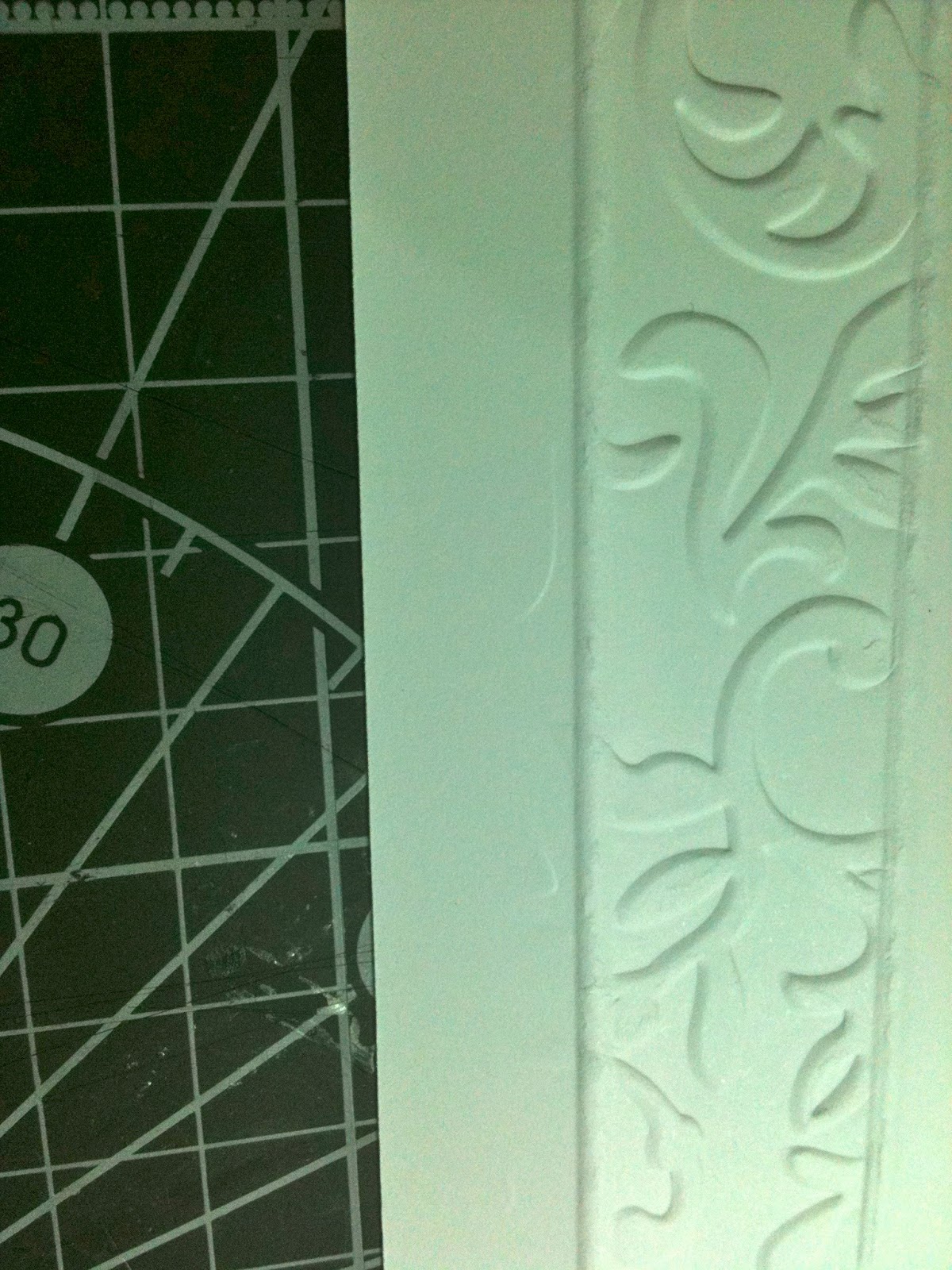 Sarah's Craft: How to emboss a strip using a Cuttlebug