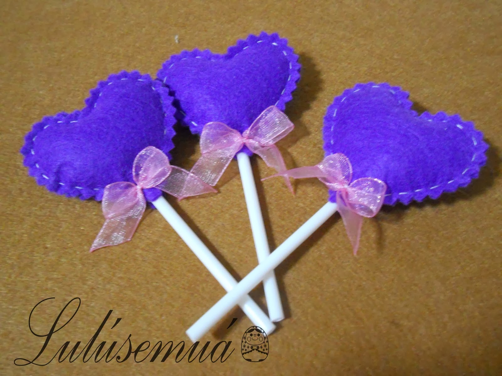 Lulúsemuá: BROCHES PIRULETA...