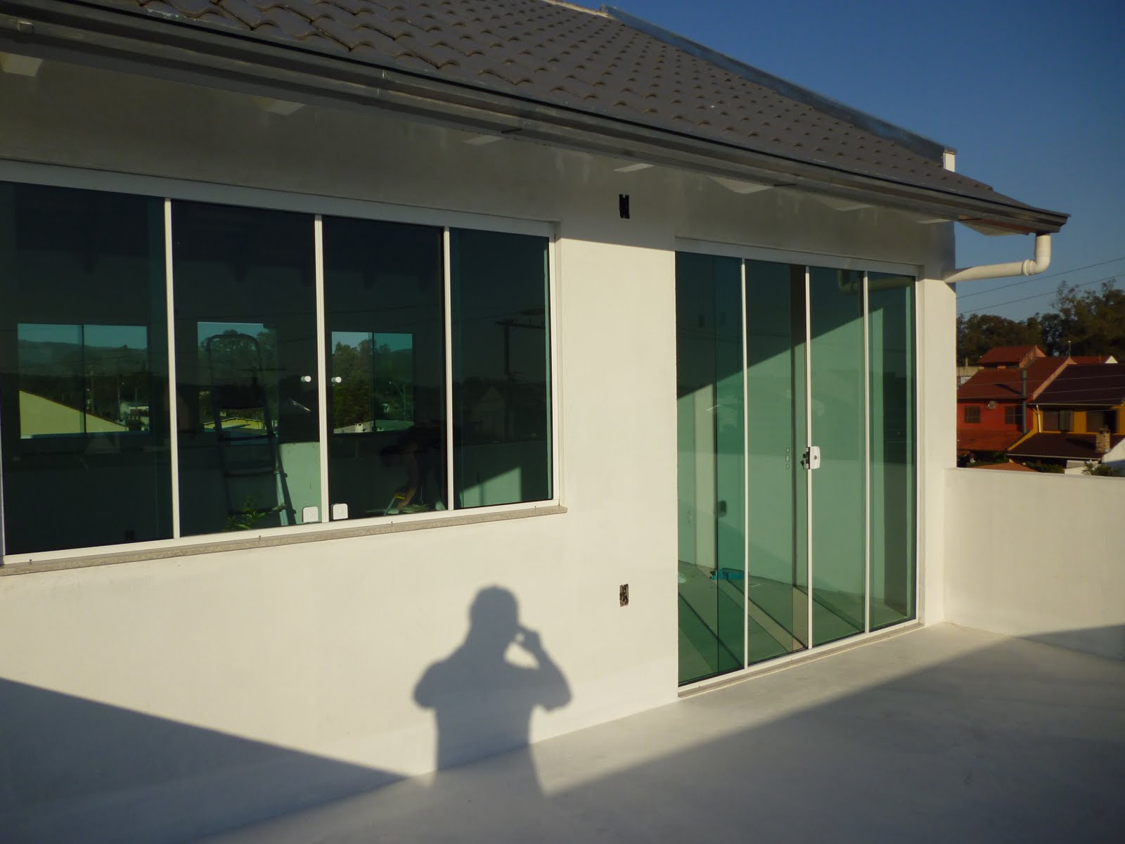 ABIC Vidraçaria Soluções em vidros: Portas e janelas em vidro temperado ...