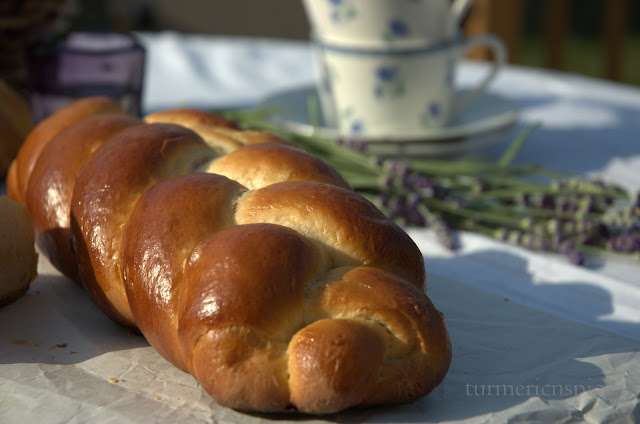 Turmeric n spice: Daring Baker's Challenge May 2012 -Challah - The ...