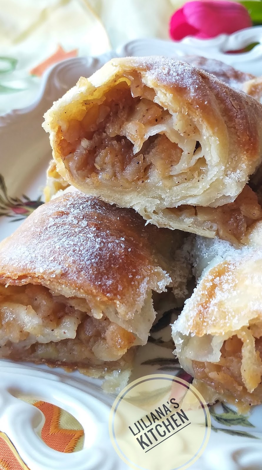 ŠTRUDLA SA JABUKAMA (VUČENO TIJESTO)