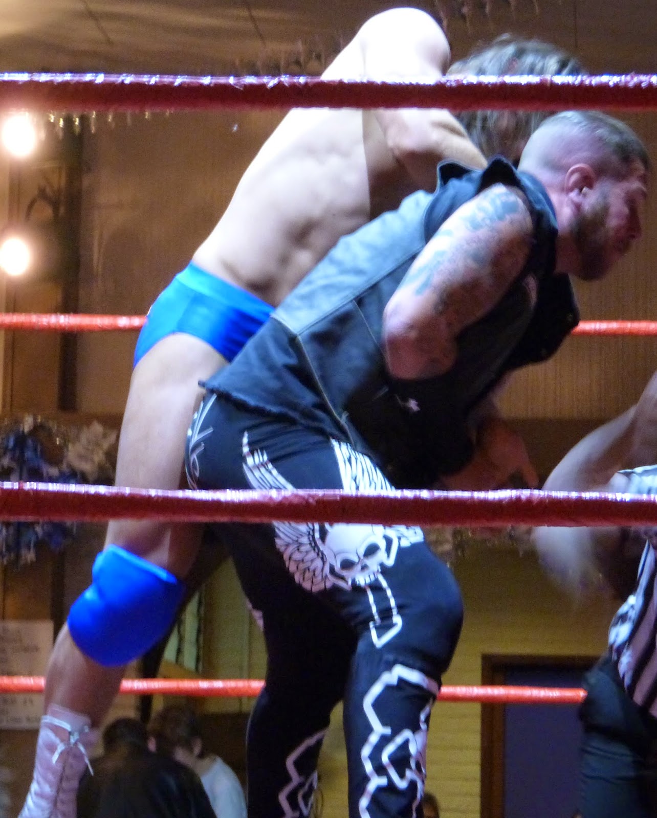 WRESTLESHOTS: JUSTIN SYSUM V BURCHILL