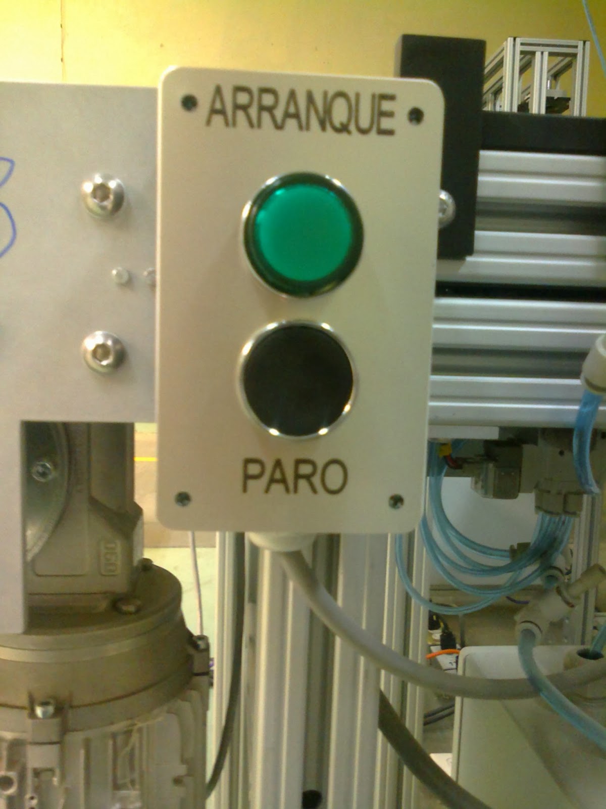 coparoman: Botón pulsador con luz piloto