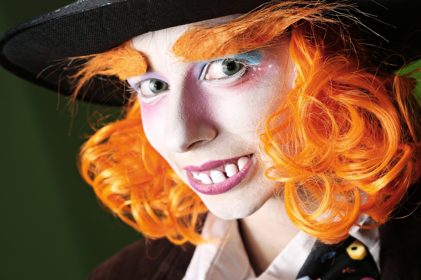 The Mad Hatter Makeover| Disney's Alice Through The Looking Glass | Eltoria