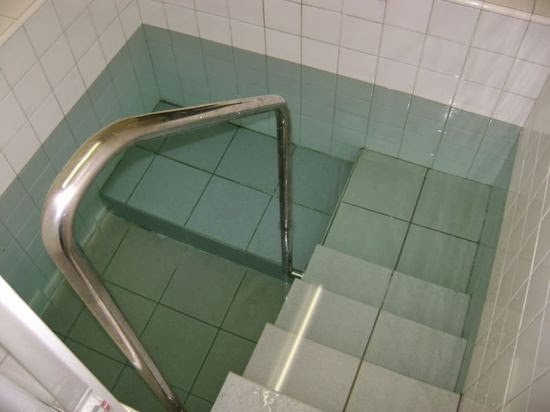 MIKVAH: Mikvah at the Sternberg Centre, Finchley, UK