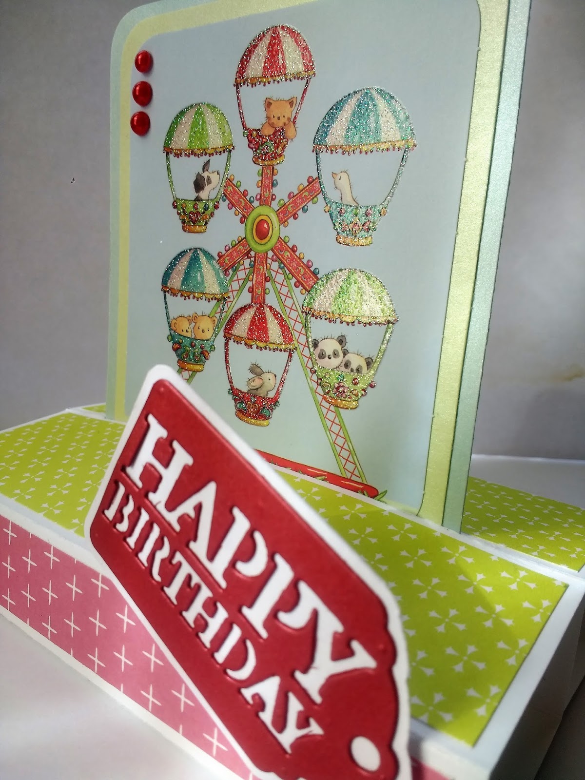 IcedImages: Freestanding Pop-Up Cards