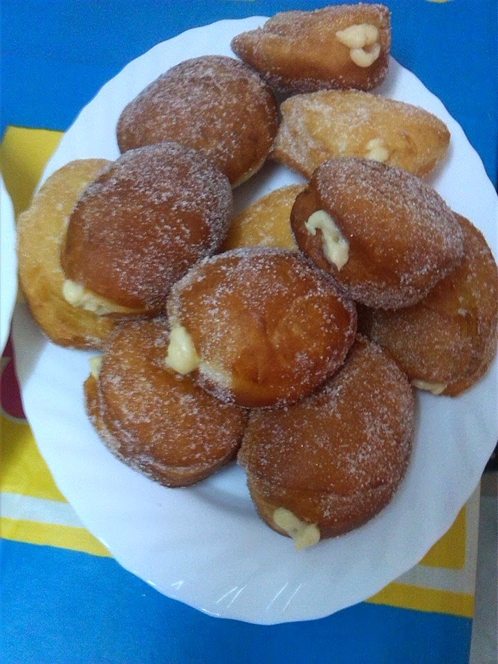 Bombas o Berlinas de Crema Pastelera | Recetas De Campanilla