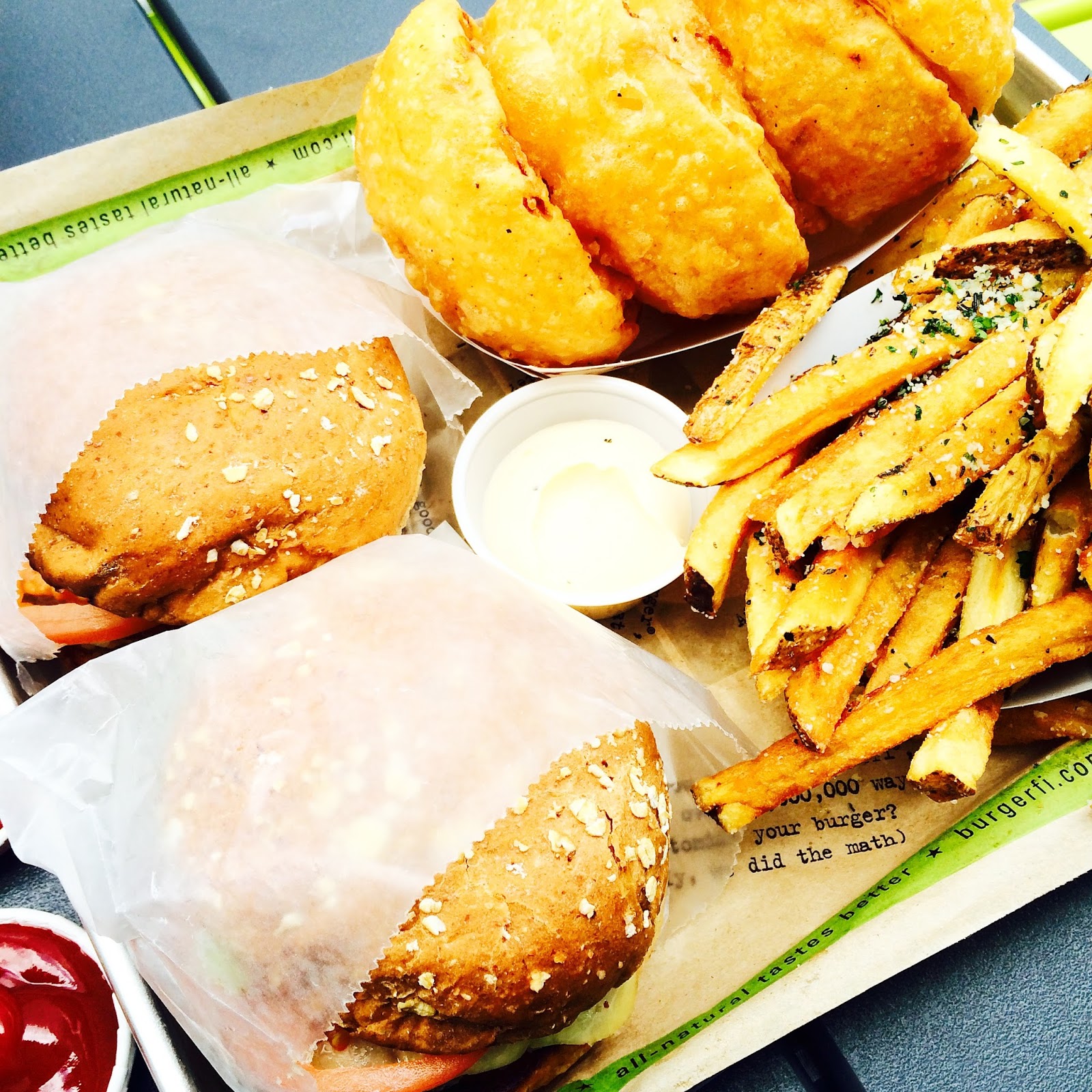 Real College Student of Atlanta: Eating in ATL {BurgerFi} Midtown
