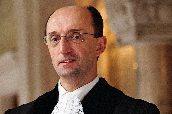 27 DE ENERO: SENTENCIA DEL TRIBUNAL DE LA HAYA.