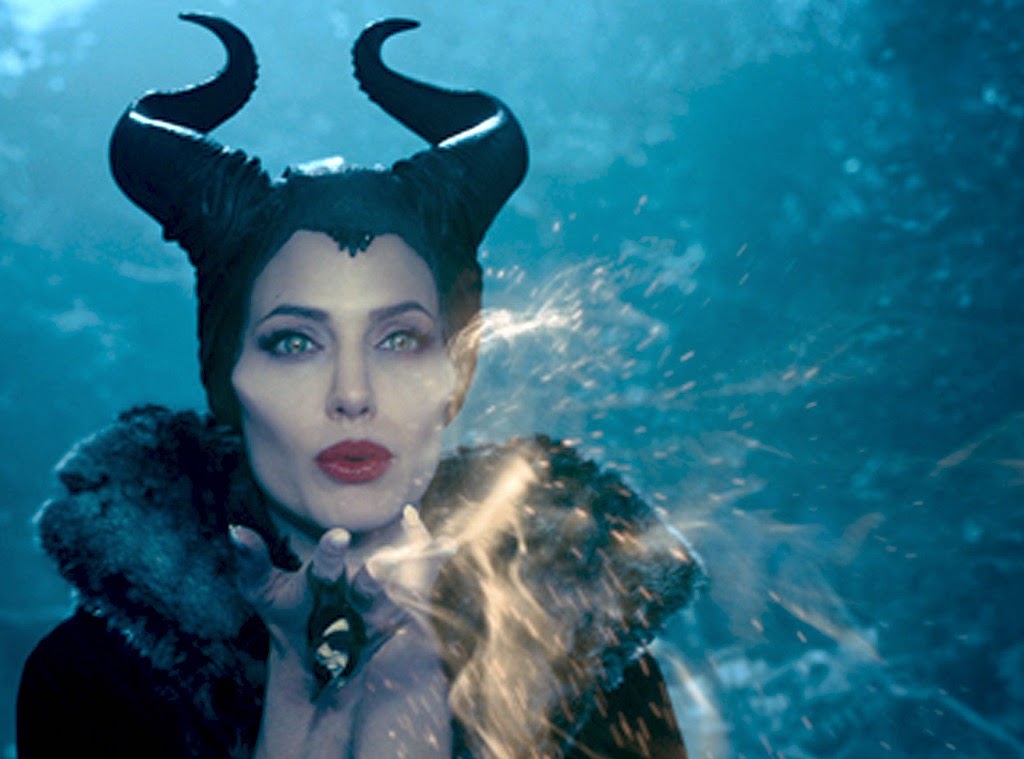 SNEAK PEEK : "Maleficent" Hot Toys Revealed