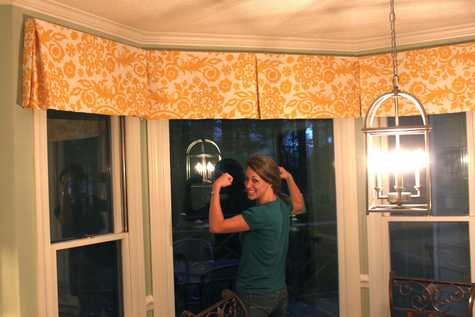 CREATE STUDIO: Finished! Kitchen Curtains.