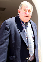 Nassau Observer: April 2012