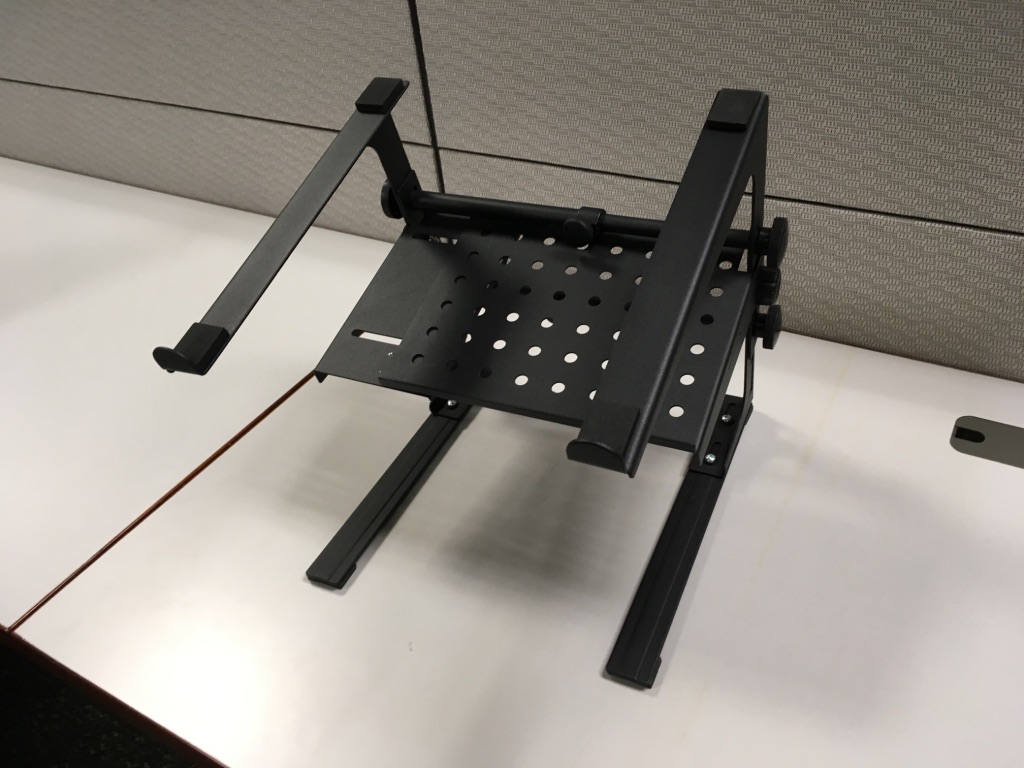 Rex and the Bass: DR Pro DJ Laptop Stand Review