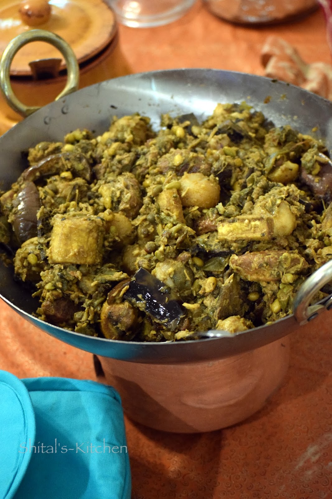 Shital's-Kitchen: Undhiyu