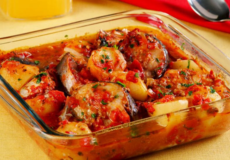 COMIDINHAS FÁCEIS E RÁPIDAS: Postas de peixe com molho no forno