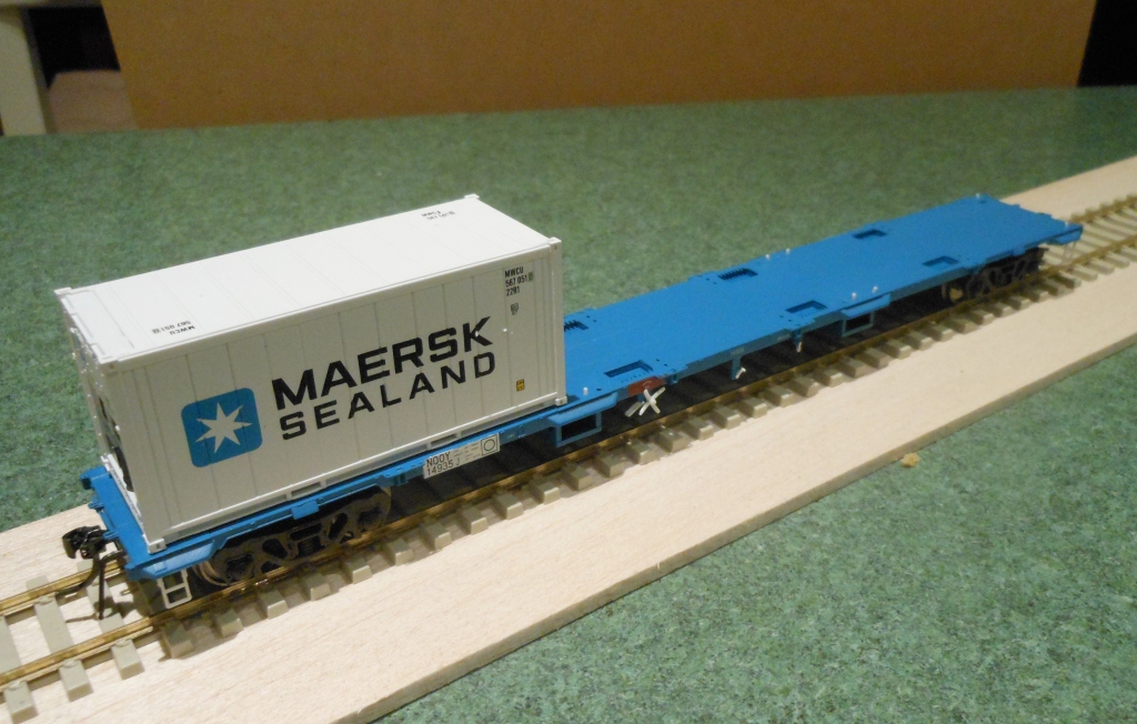 Andrew's Main South Line: C-Rail Intermodal HO containers.